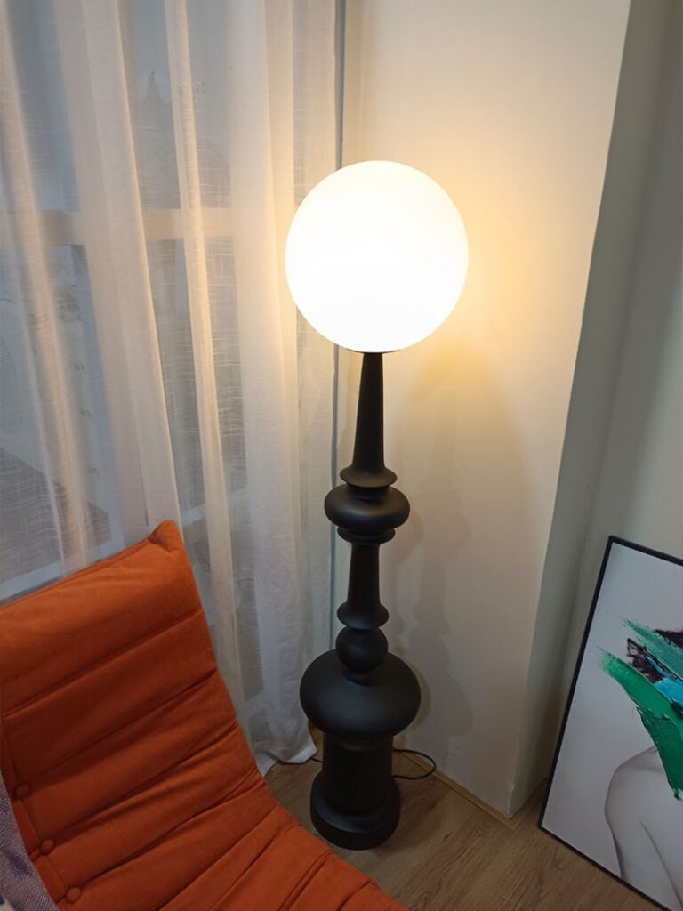Đèn sàn cổ điển thân đen nghệ thuật ZH0681 | Flexhouse VN