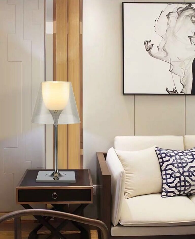 Đèn bàn chao acrylic hiện đại tối giản kiểu Ý HX6678 | Flexhouse VN